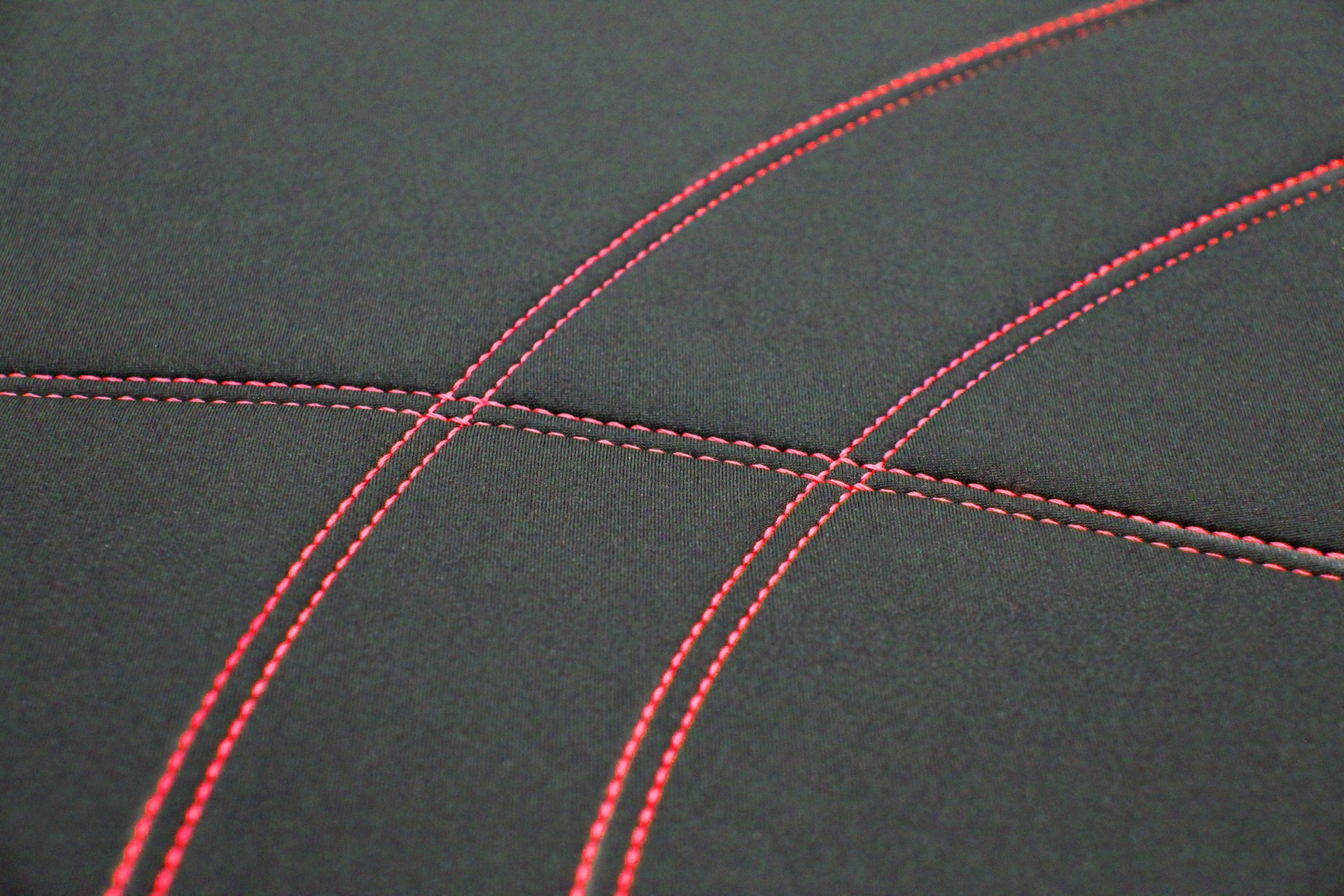 Accessories Online > BYD > BYD ATTO 3 (2021 onwards) in NEOPRENE BLACK/RED